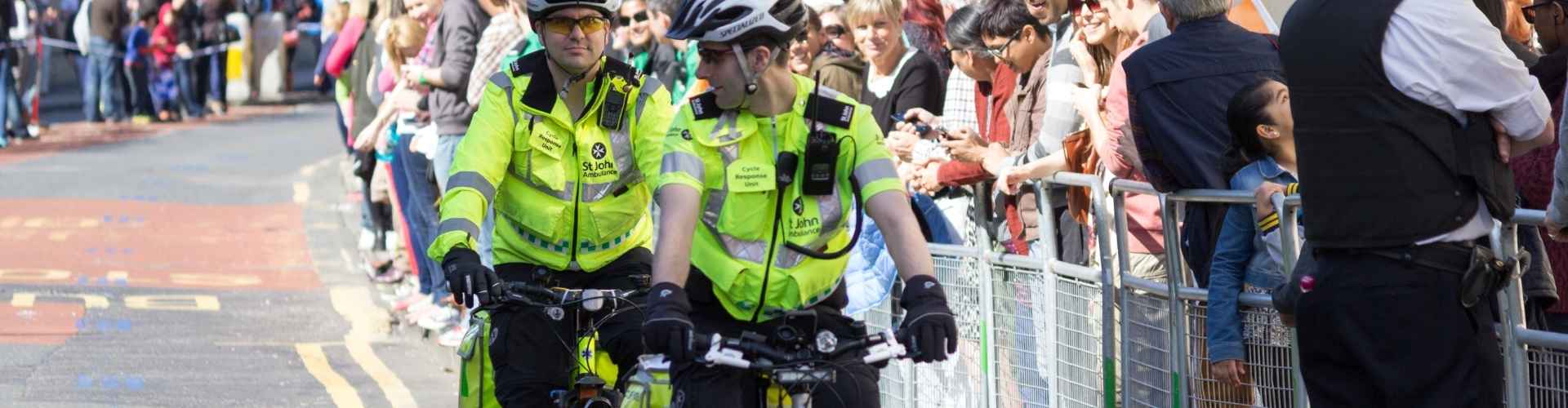 What is Crowd Control? Types of Crowd & 5 Ways To Control